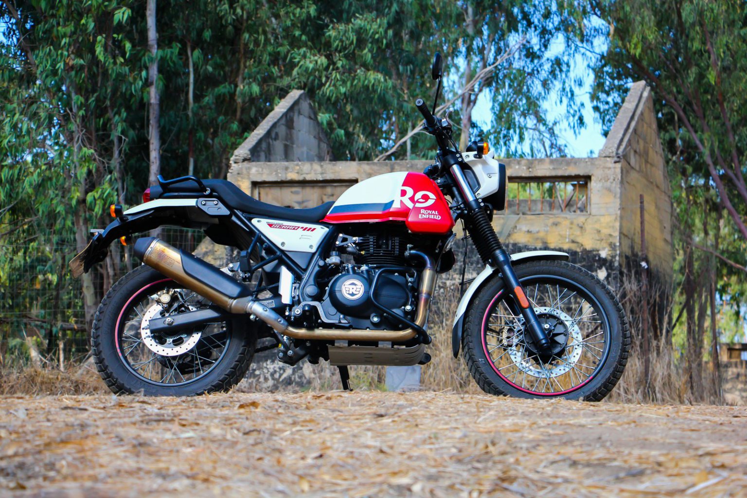 רויאל אנפילד סקראם 411 במבחן דרכים | TheDoo